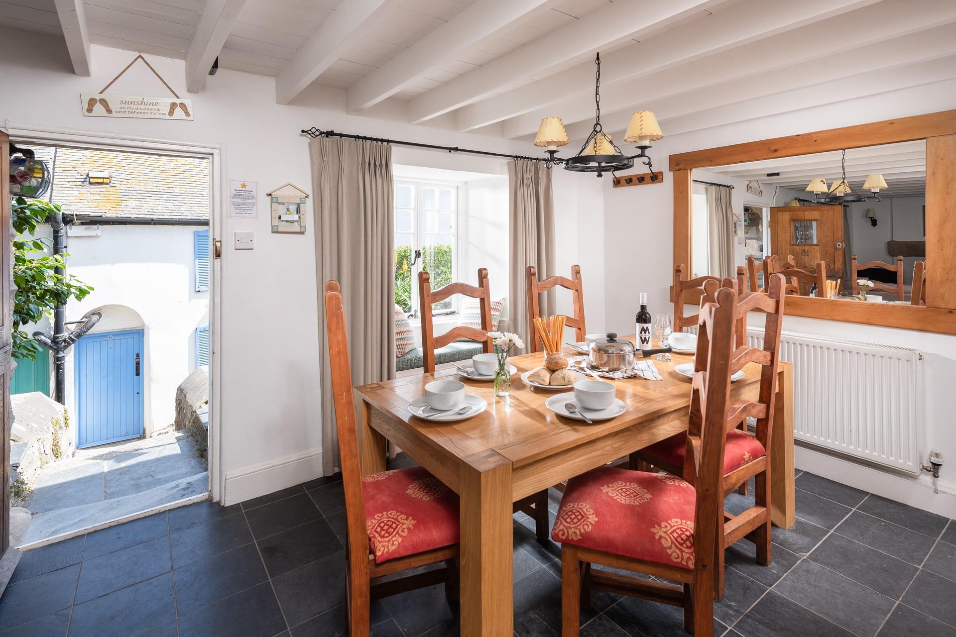 Camellia Cottage, The Warren | Aspects Holidays