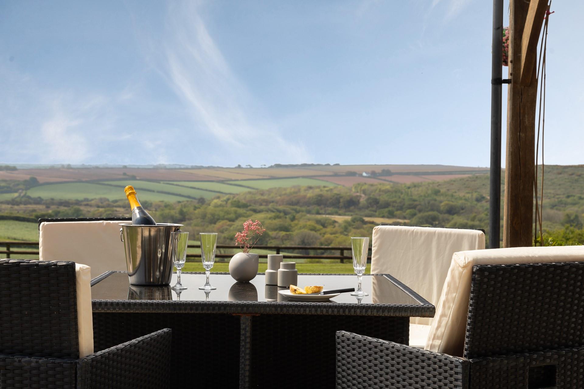 Snug Barn, Mid Cornwall | Aspects Holidays