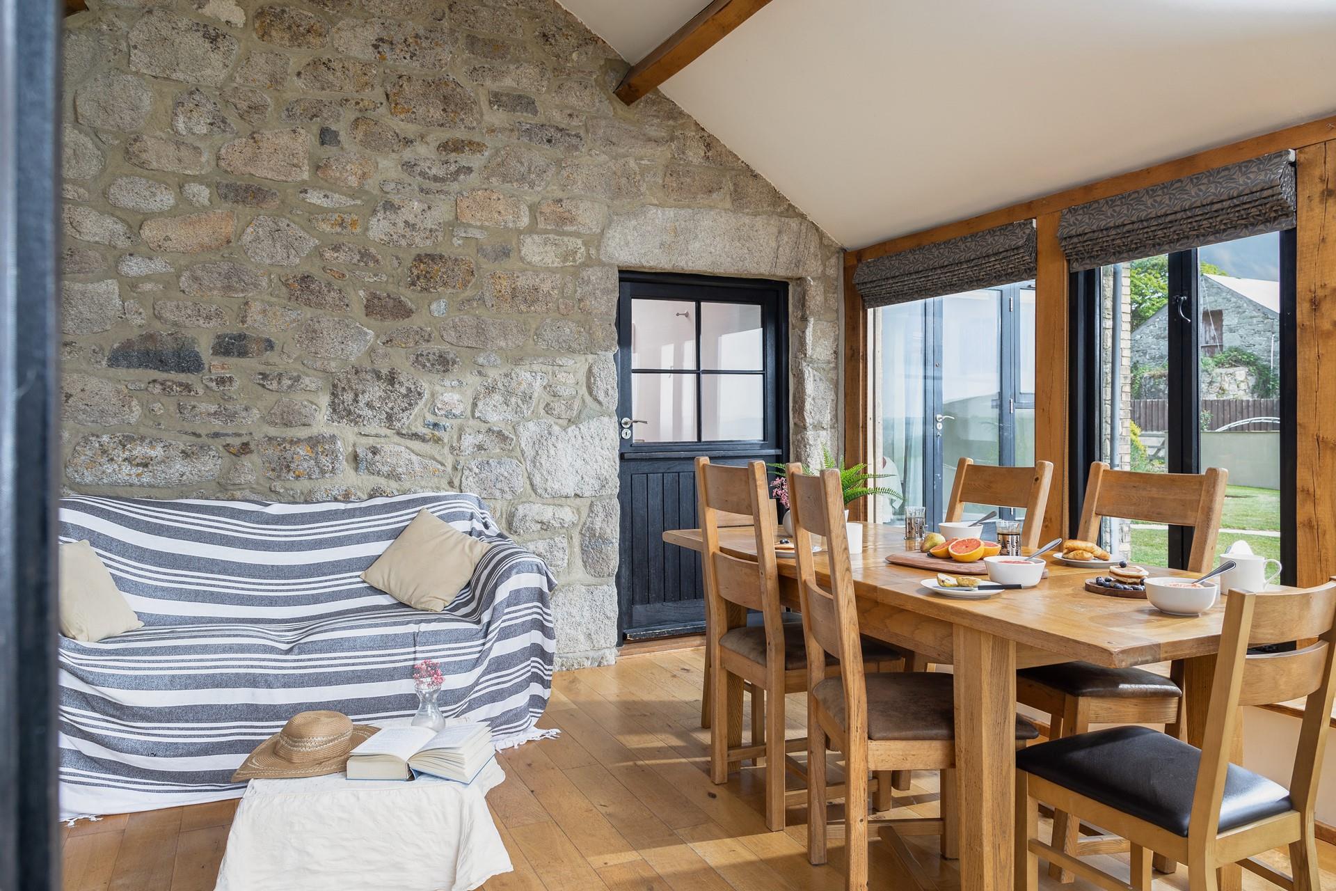 Snug Barn, Mid Cornwall | Aspects Holidays
