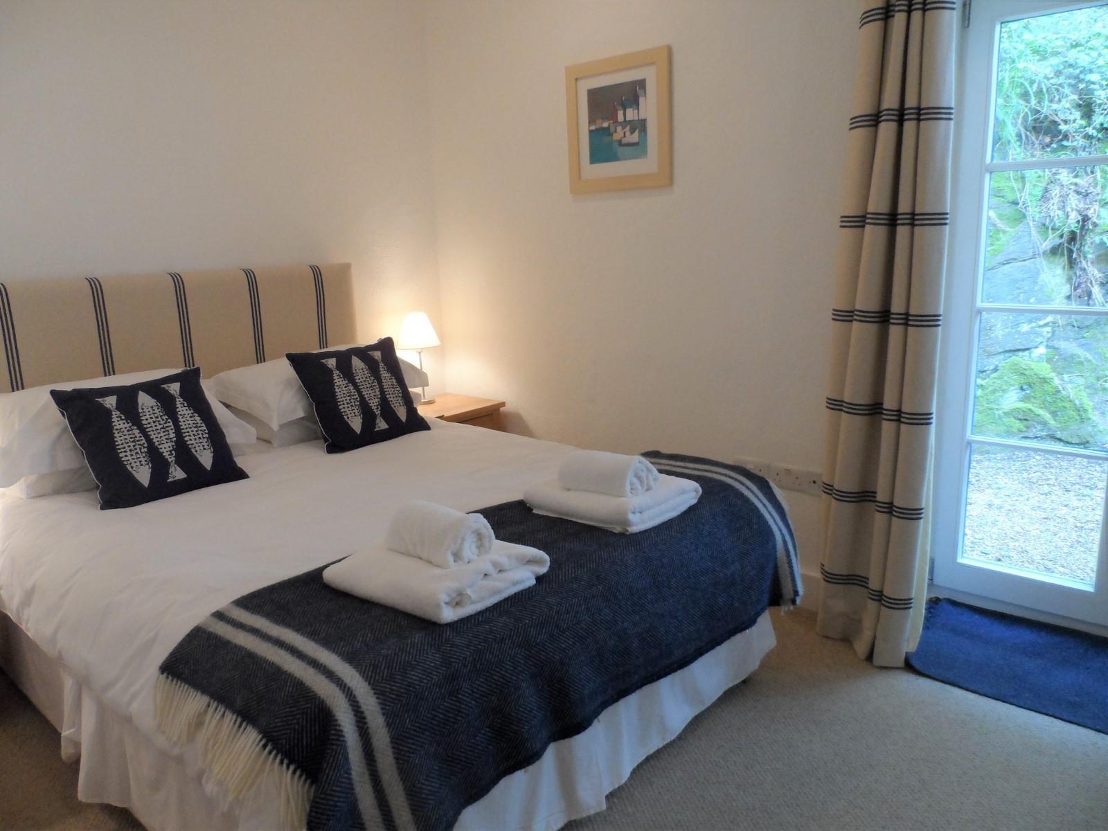 1 Mackerel Building, Porthleven | Aspects Holidays