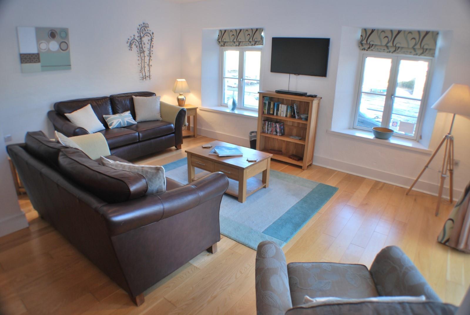 1 Mackerel Building, Porthleven | Aspects Holidays