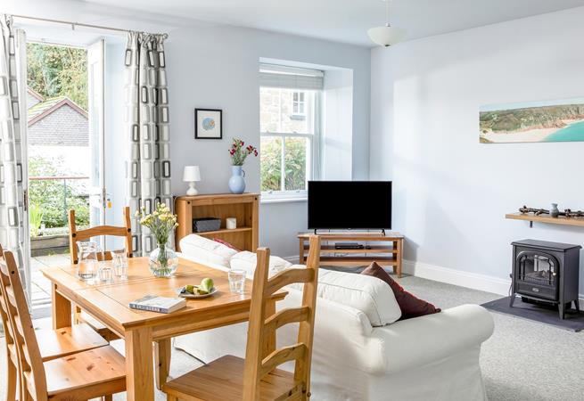 Half Deck, Porthcurno | Aspects Holidays