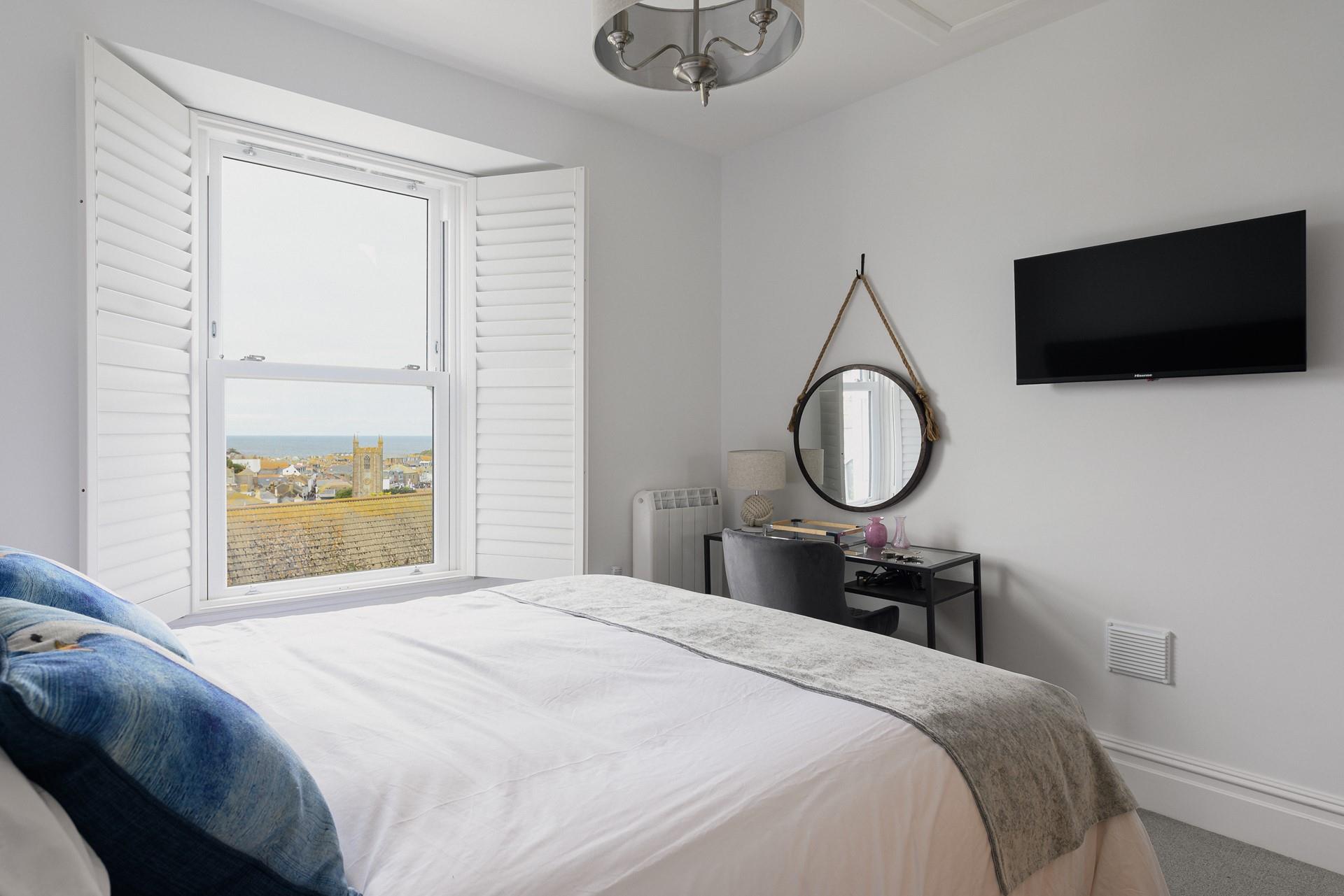 Harbour Watch - 3a Tregenna Terrace, St Ives Town | Aspects Holidays