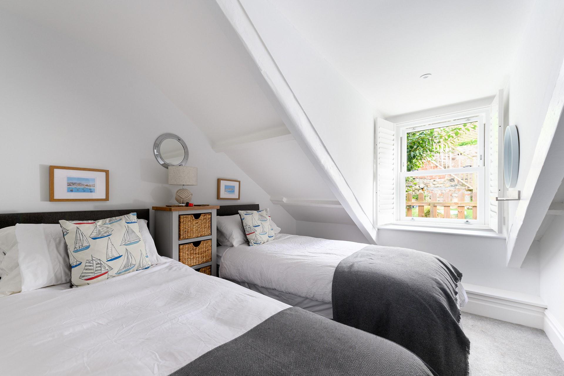 Harbour Watch - 3a Tregenna Terrace, St Ives Town | Aspects Holidays