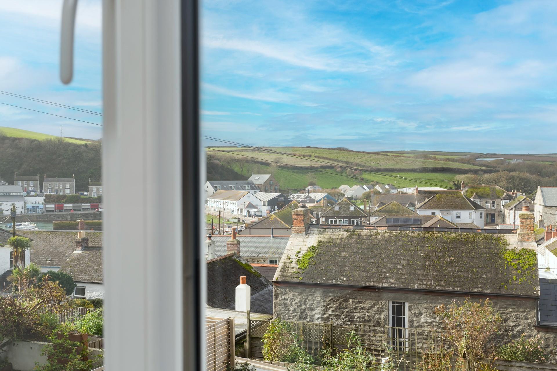 Shambrook, Porthleven | Aspects Holidays